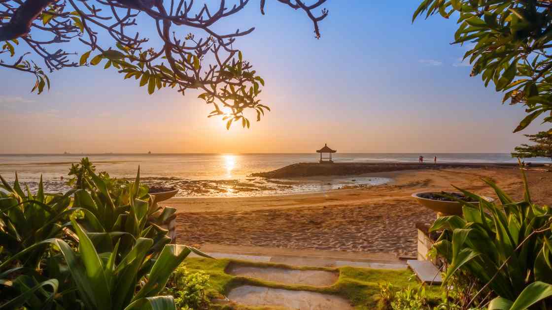 10 Hotel Dengan Konsep Unik di Indonesia - Ibu Digital